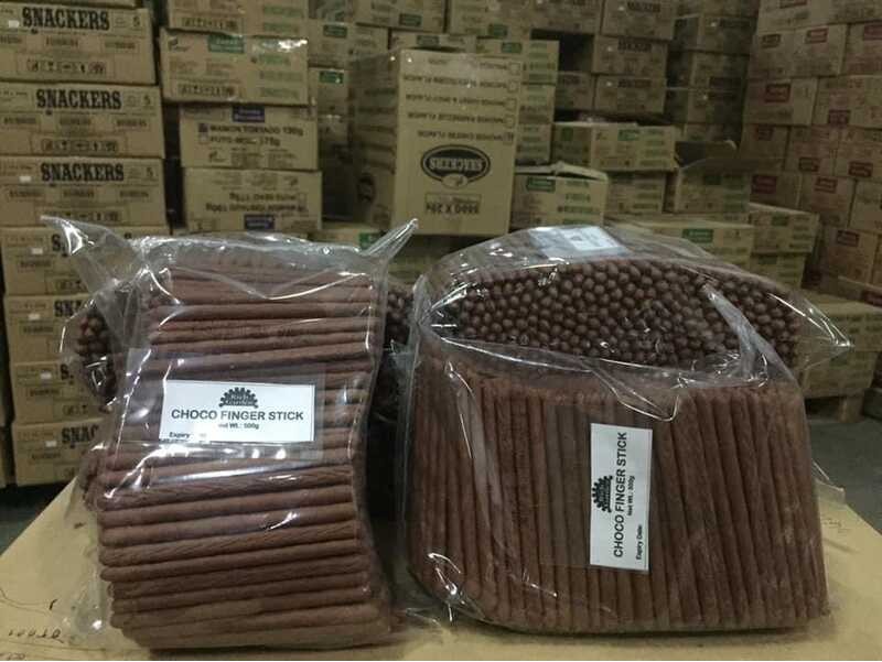HALF KILO CHOCO [UNK] FINGER STICK‼ pretzel plain HINDI COATED | Shopee ...