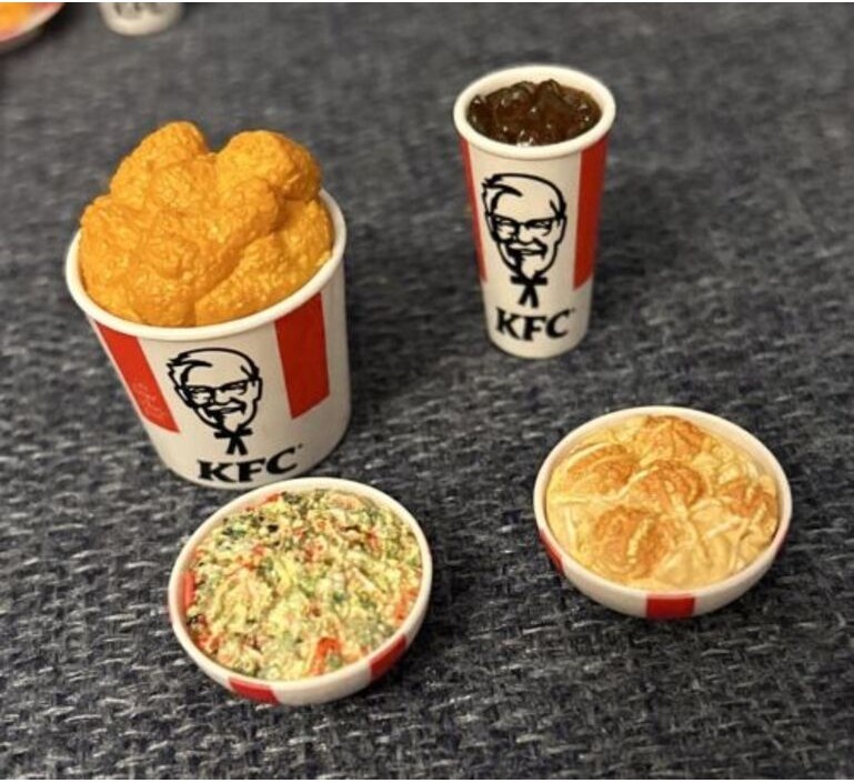 5B Zuru Mini Brands KFC Meal | Shopee Philippines
