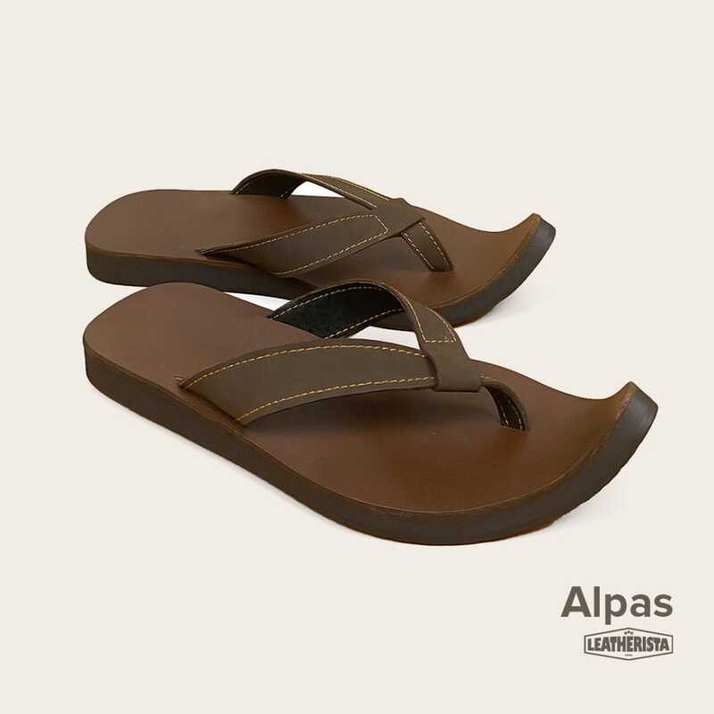 atherista Lokal Alpas (Curly Toed Leather Slippers For Men) (Curly Men ...