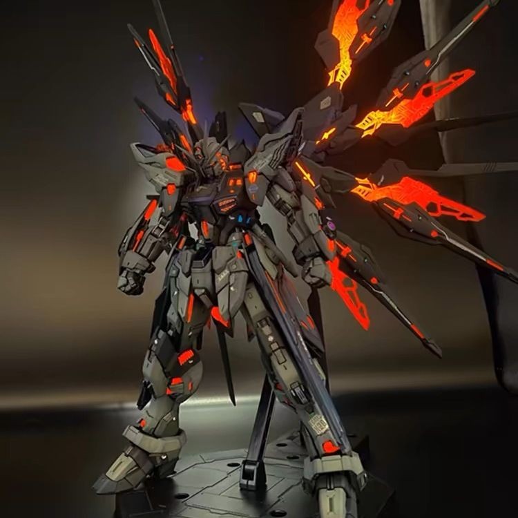 Gunpla MG Strike Free Light Wing Blue And Red Heretic Unicorn Destiny ...