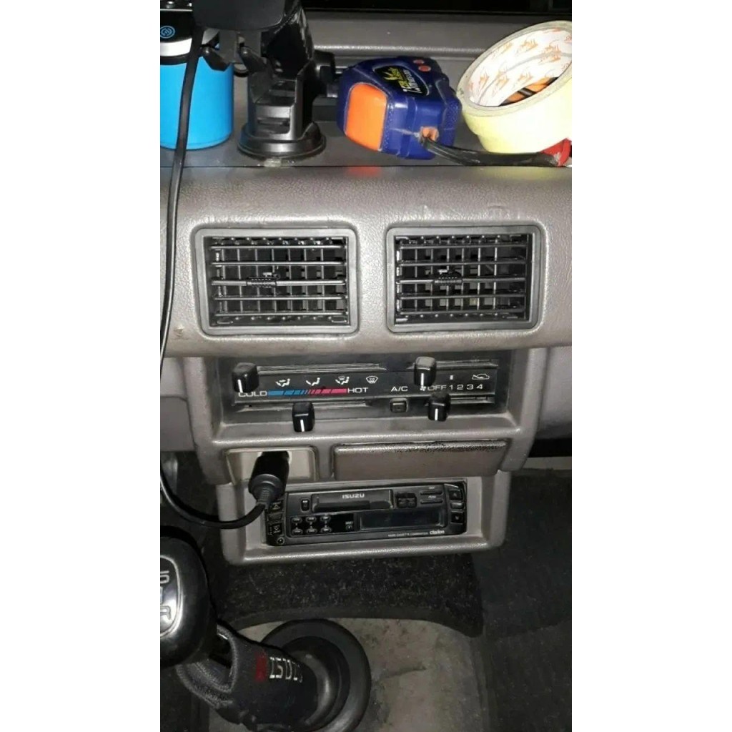 Genuine Parts Aircon Grille Outlet For ISUZU Crosswind,Hilander, Fuego ...