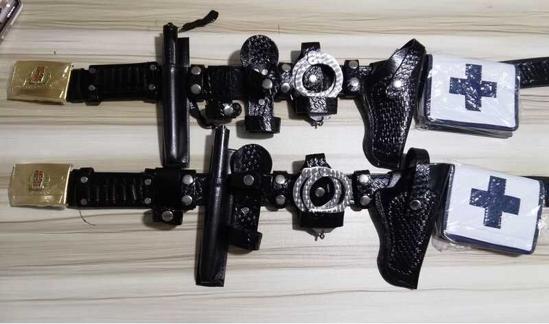 Guard SA Security BELT Gamit Ang Mga Ordinaryong POSAS AT BATOON Ng ...