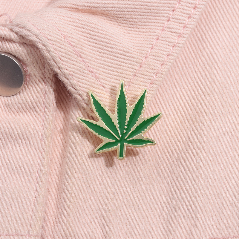 Green Leaves Pins Cartoon Tree Leaf Brooch Metal Pin Brooches Lapel ...