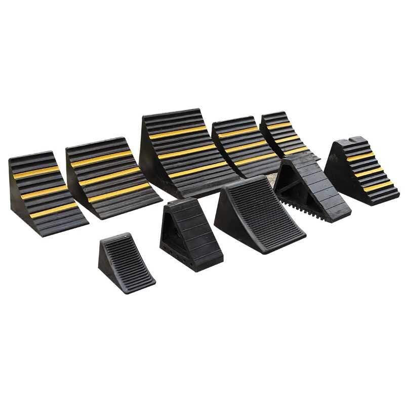 Rubber Wheel Triangle Wood Ramp Pad Small Car Anti-Slip Stopper Traffic ...