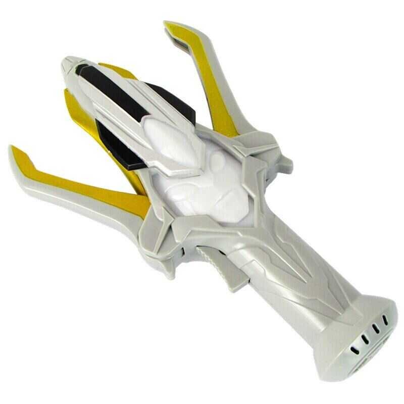 LY 20Cm Ultraman Tiga Spark Lens 21.5Cm Ginga Spark Action Figures ...