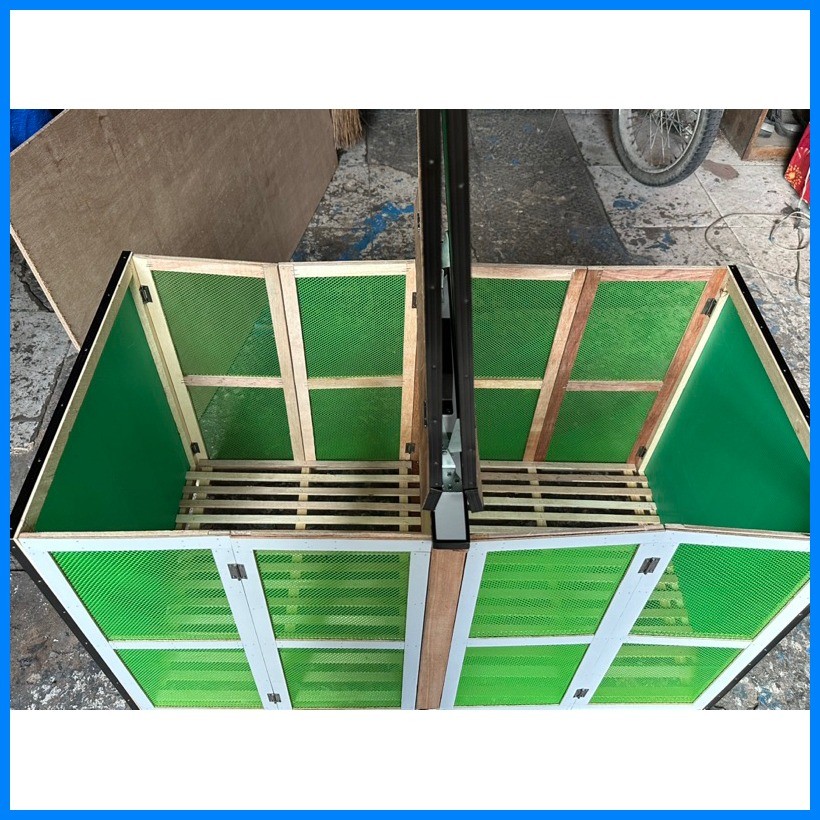double folding cage for Gamefowl made of corrugated plastic with screen ...