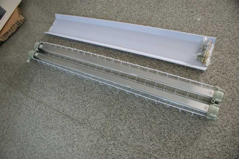 Electronic Cby-2X40 Fluorescent Lamp Double Tube T5 With Explosion ...