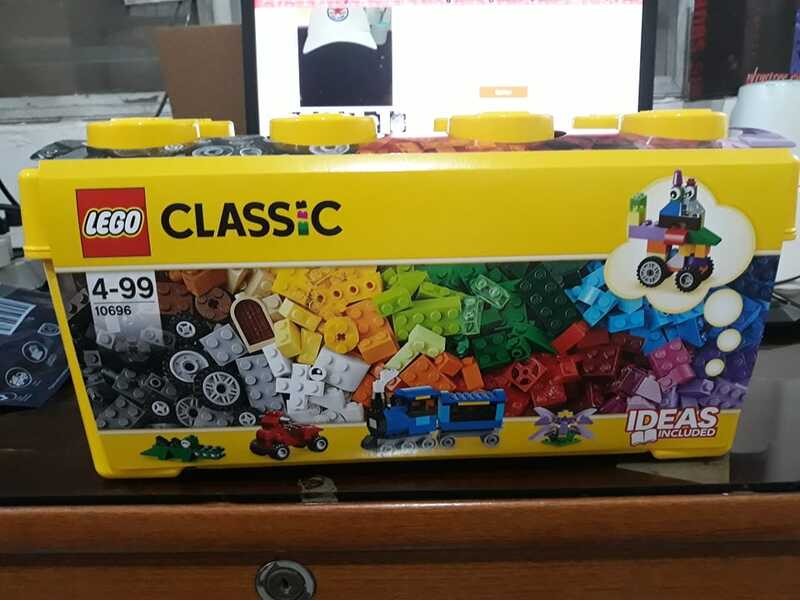 Na Orihinal LEGO Classic 10696 Medium Creative Brick Box, Age 4-99 ...