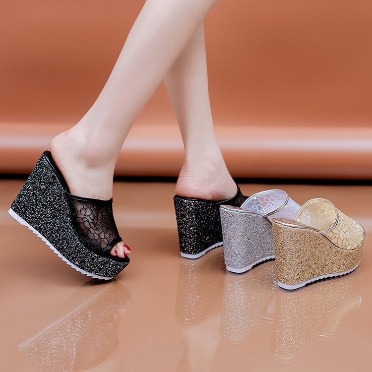 Wedge heel shoes, fish mouth, decorated with lace, form-fitting fashion ...