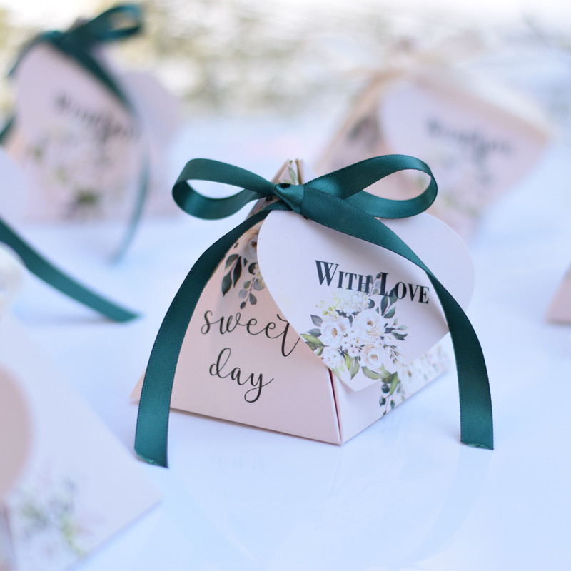 New Gift A0 Triangular Pyramid Small Boxes For Baby Shower Candy ...