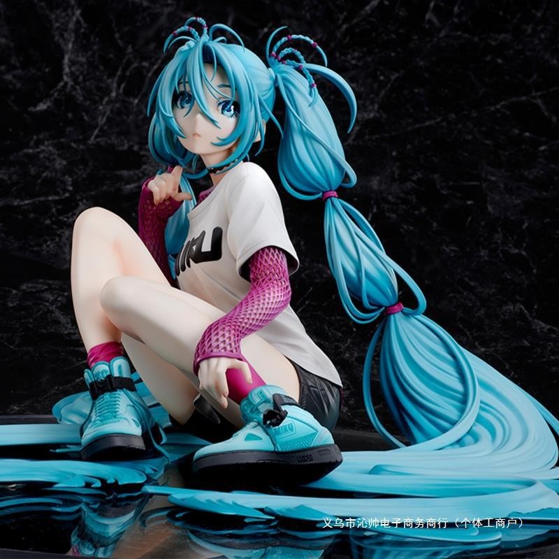 Hatsune Miku Figures, TAITO Peripherals, Two-dimensional Sailor Moon ...