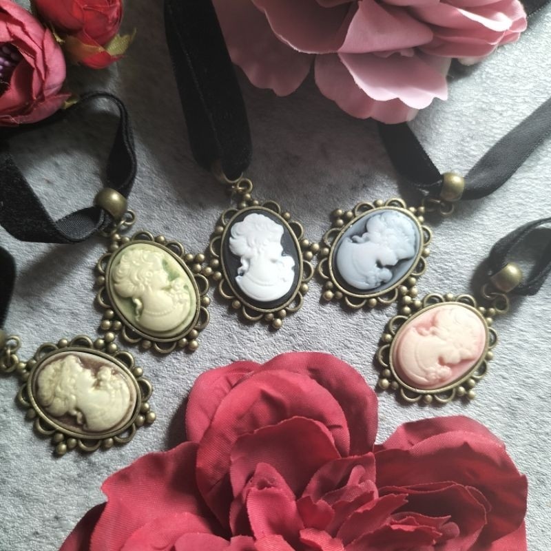 Vintage Maria Clara Victorian Cameo Gothic Velvet Choker | Shopee ...