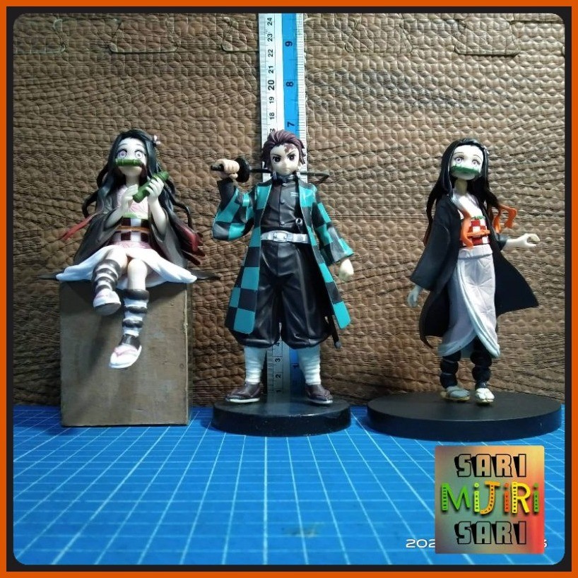 Kimetsu no Yaiba / Demon Slayer: Inosuke Kamado Tanjiro Nezuko Kanao ...