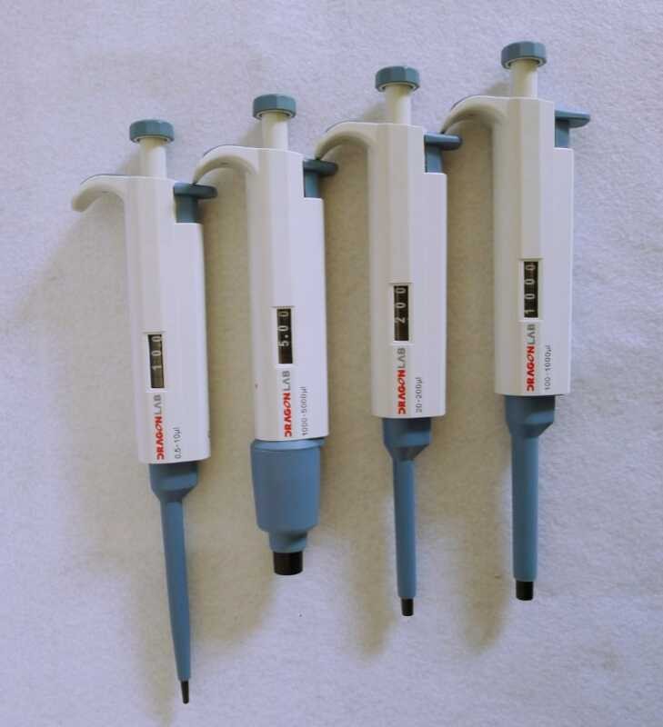 Manual Dragon Lab pipette fitted with a channel/Pipette sampling gun ...
