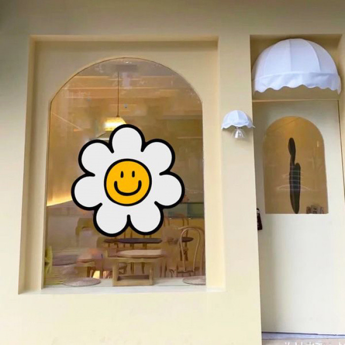 ins Internet Celebrity Small Flower Smiling Face Stickers Clothing ...