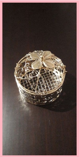 Wedding Arrhae/Aras basket round type coins included silver | Shopee ...