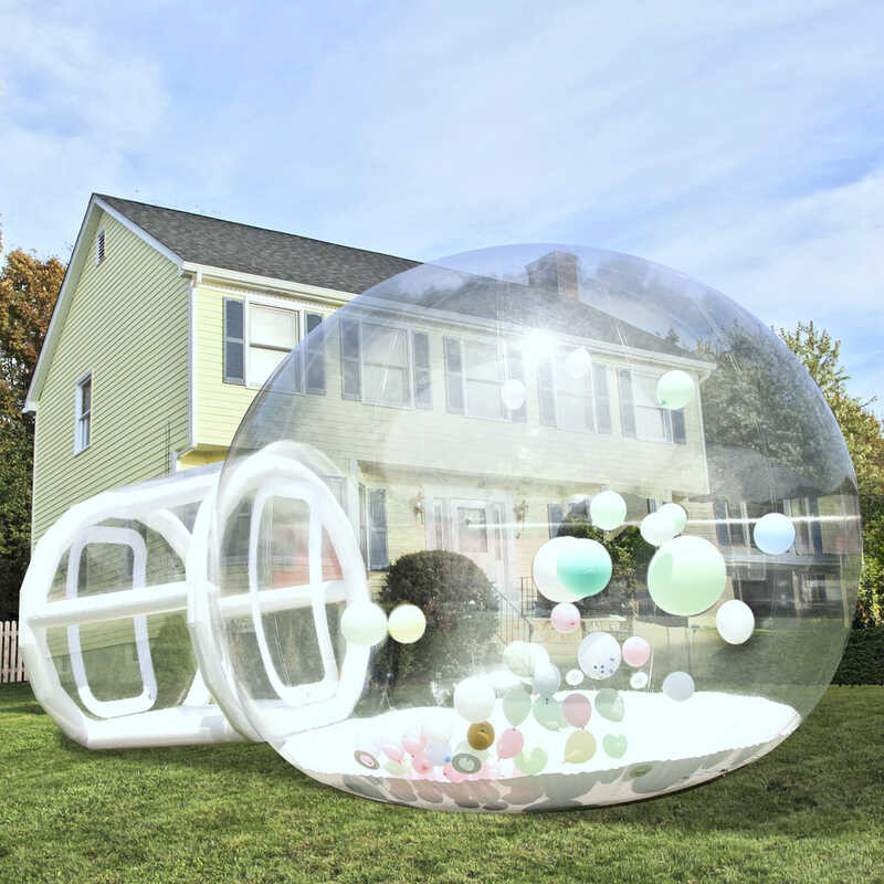 Hari oon Makapangyarihan Bahay Bula May Trampoe At Transparent Na ...