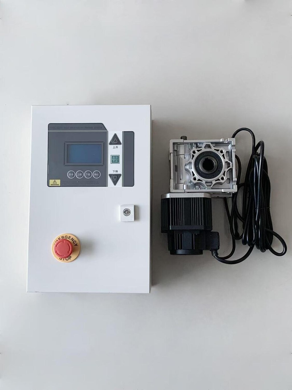 Mabilis na tatlong flag servo system, motor stacking kahon control ng ...