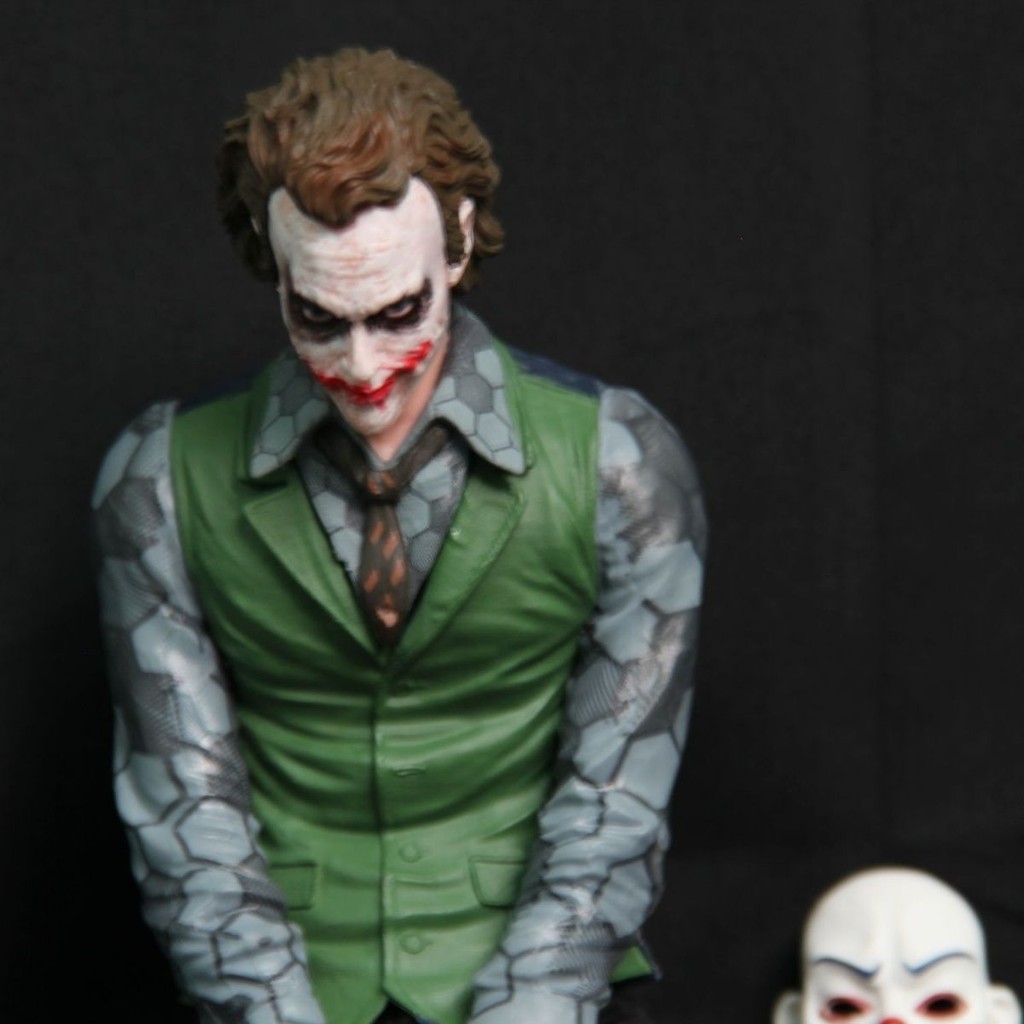 A51 Cool! Roof Joker, Heath Ledger, Marvel Suicide Squad Joker, Sitting ...