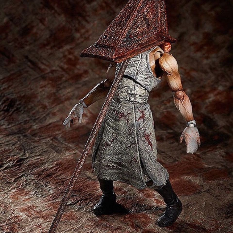 7D Figma Sp055 Silent Hill 2 Triangle Head Red Pyramid Head Can Be ...