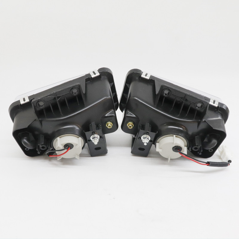 2008 Isuzu trucks 700P N SERIES front bumper light ELF small light anti ...