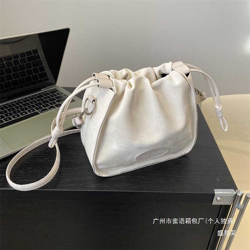 Cc Spring And Summer Bucket Bag Design, Korean Style Pleated Versatile ...