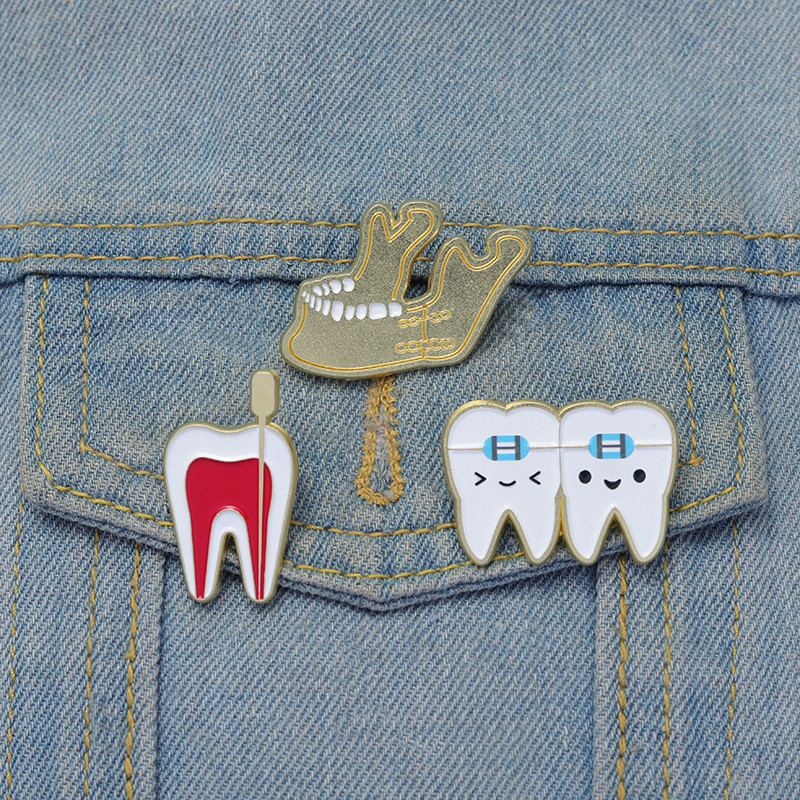 Funny Medical Dental Tooth Brooch Pins Dentist Doctor Nurse Brooch ...