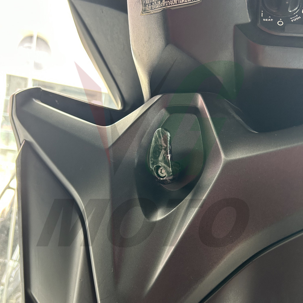 HELMET HOOK CARBON/FORGED CARBON UNIVERSAL FOR YAMAHA HONDA NMAX AEROX ...