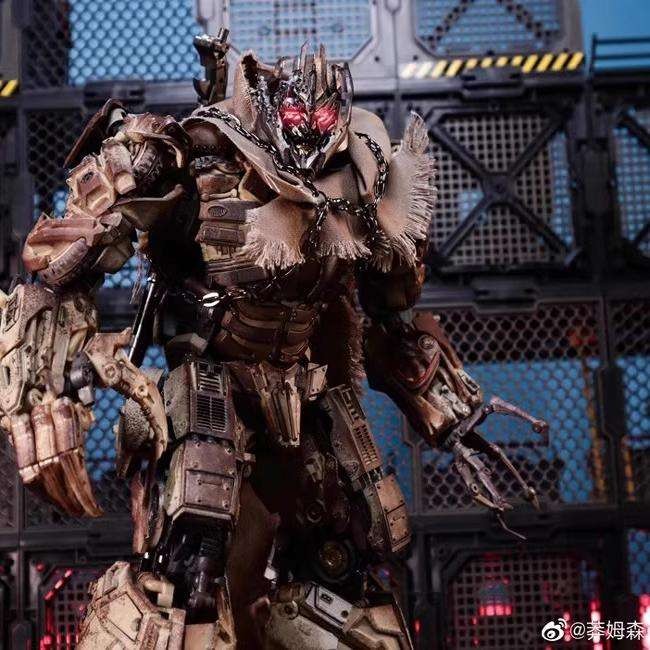 UT Oil Tank Wei Desperate Megatron M Sky R05 Desert Color Transformed ...