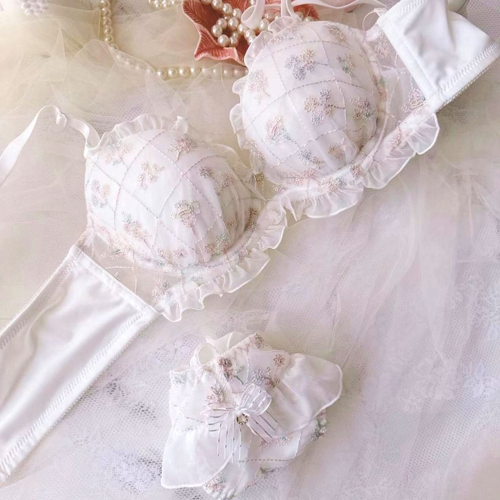 Japanese Style Embroidered Thin Cup Cute Push-Up Sexy Underwear Bra Set ...