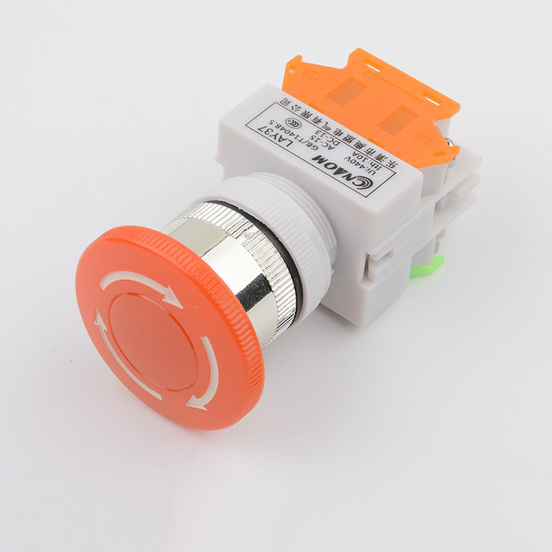 Pull the elevator emergency stop switch, emergency stop box, bottom pit ...