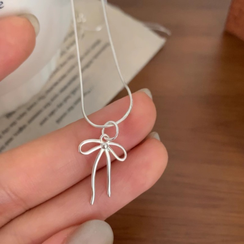 Roselife Minimalism Silver Ribbon Bow Pendant Necklace for Women Girls Fashion Bowknot Choker ...