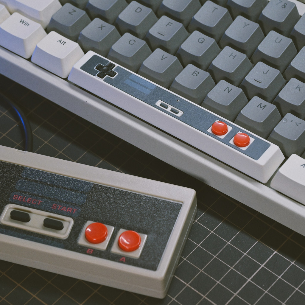6.25U Retro Gamepad Spacebar Cherry Profile Keycap for Personalized ...