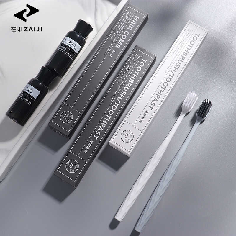 Limang bituin hotel isang-gamit sipilyo sa ngipin may toiletries na ...