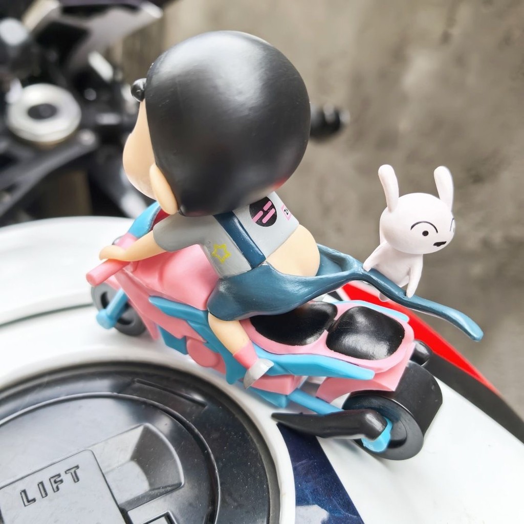 Anime Crayon Shin-chan Figuras Toys Shin-chan Doll Movable Tire Action ...