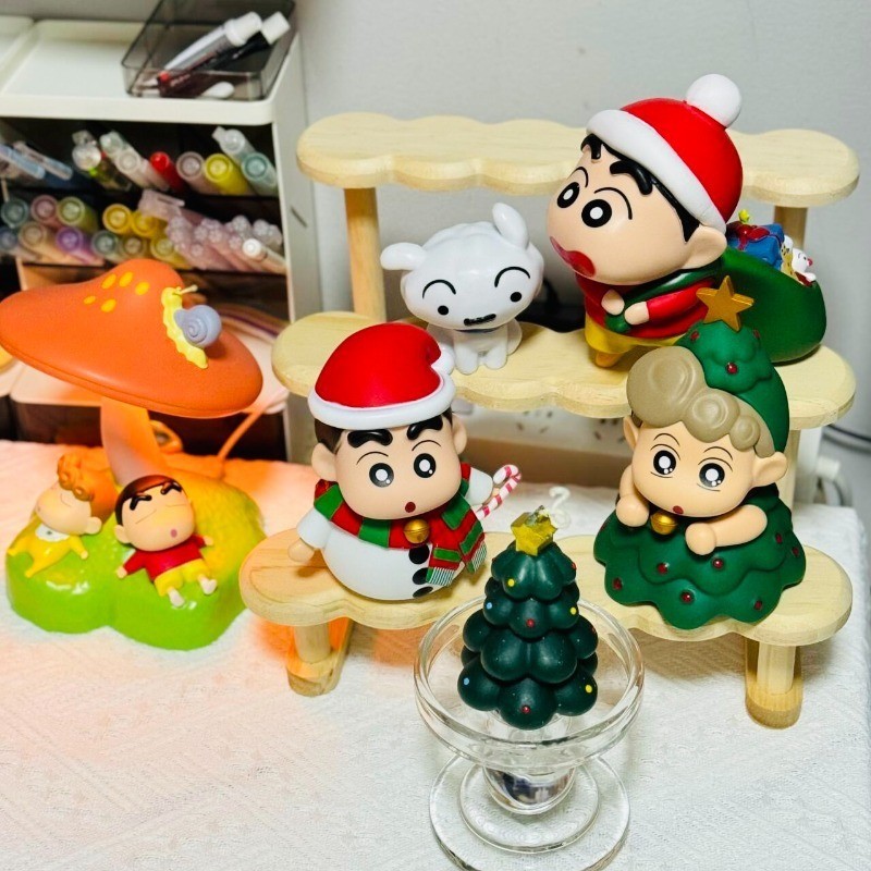 Shinnosuke Nohara Nohara Anime Crayon Shin Chan Figure Christmas ...