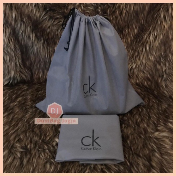 Dust bag ck store