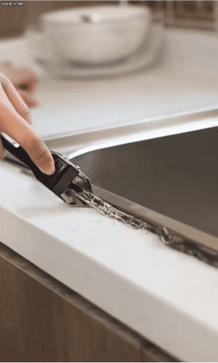 Not easy to get yellow caulk Waterproof and antimold sealant not easy ...