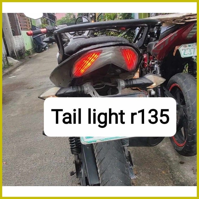☢ TAIL LIGHT ROUSER 135 LS Secondhand genuine (PLEASE READ DESCRIPTION ...