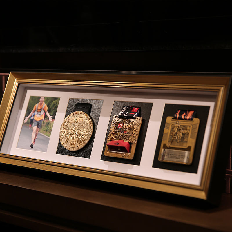 Marathon Medal Medal Storage Box Table Display Stand Badge ...