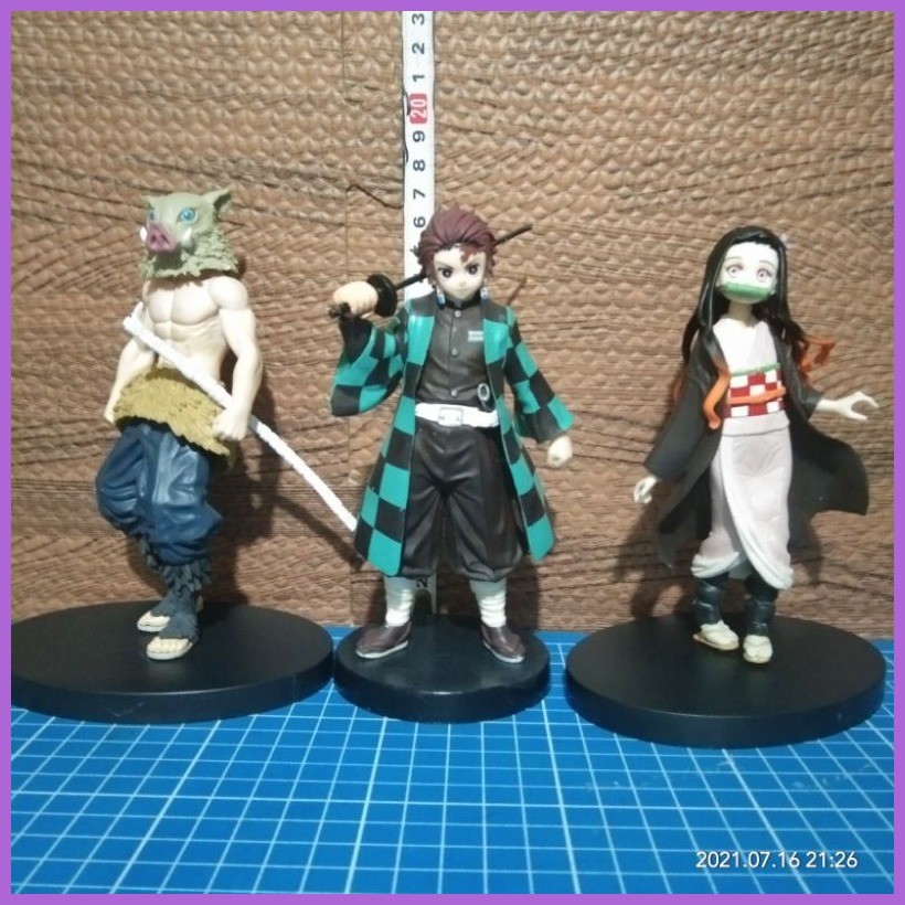 ¤ ☪ Kimetsu no Yaiba / Demon Slayer: Inosuke Kamado Tanjiro Nezuko ...