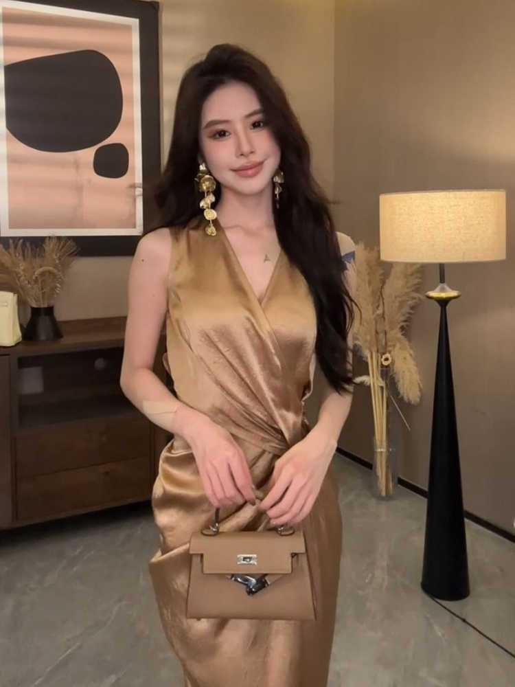 Mocha Mousse Dress Gown Pantone Color of Year 2025 Khaki Brown Elegant ...
