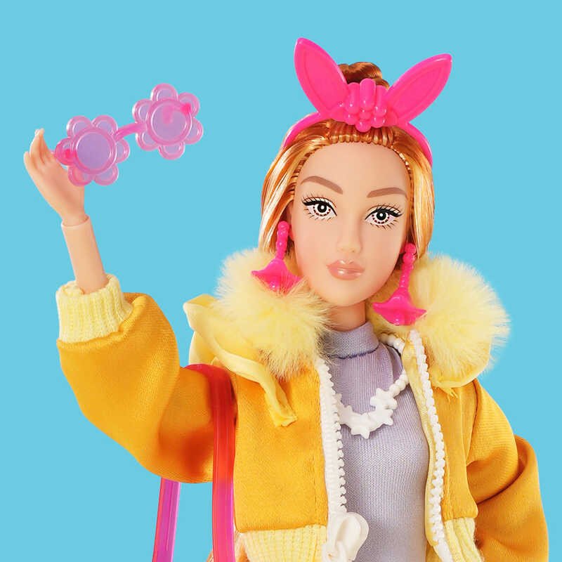 Lucy Defa Fashion Doll Curly Hair In Yellow Coat Dazzg Skirt With ...