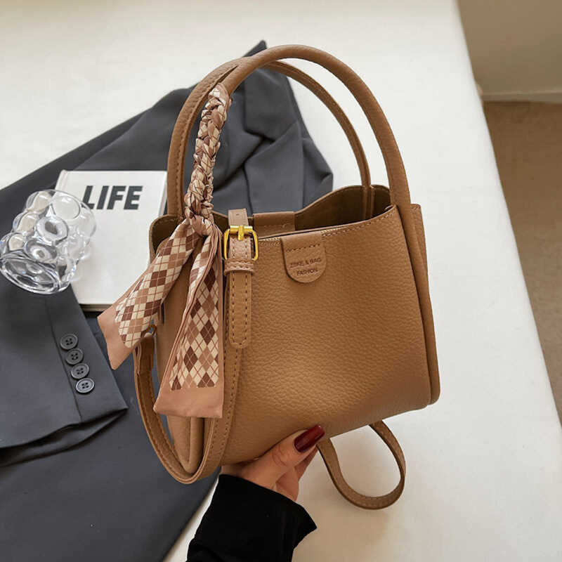 g, High-End And Niche Crossbody Bag, Women's 2024 New Handbag, Tote Bag ...