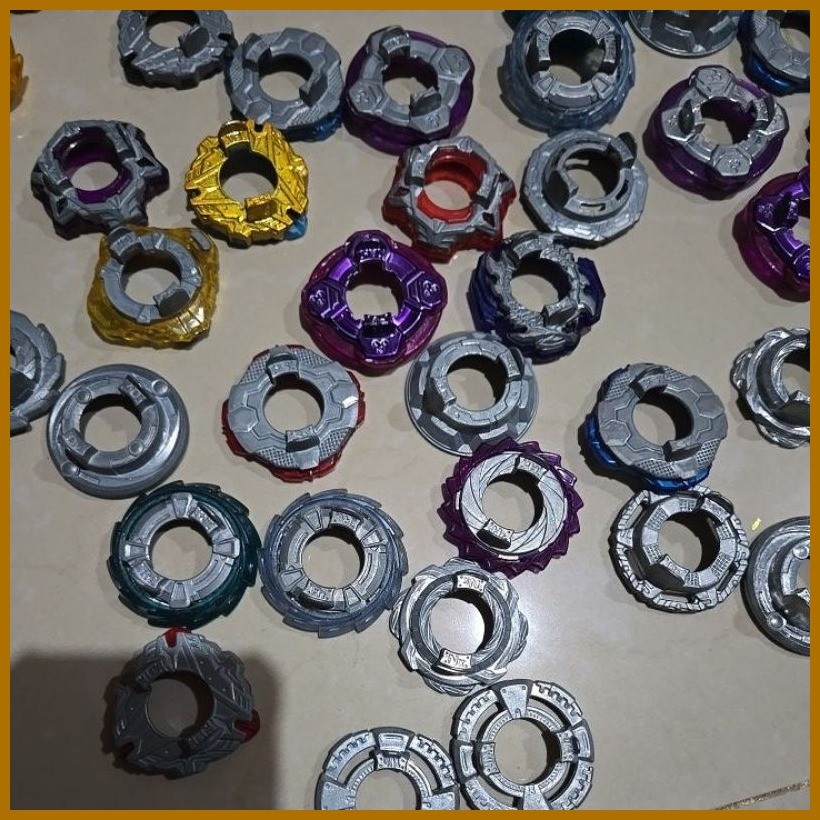 Beyblade Burst Forge Disc (3) and Superking Chassis Takara Tomy ...