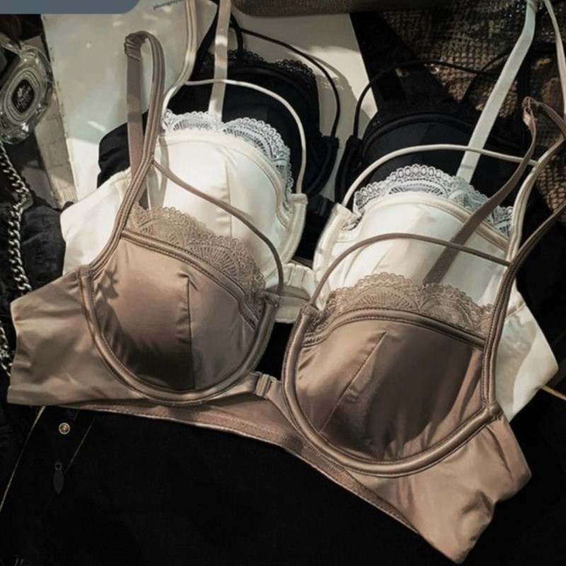 French Style Front Buckle Lace Underwear Women Big Breasts Look Small