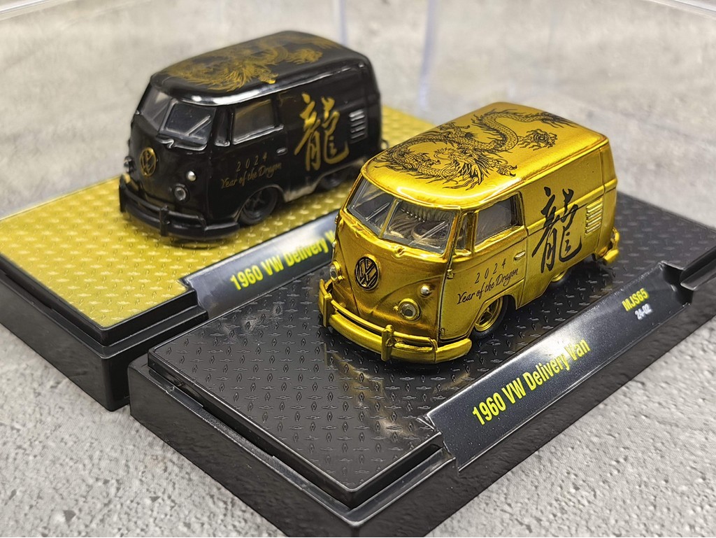 Year of the Dragon Limited 1/64M2 Machine Volkswagen 1960 VW Van Winter ...