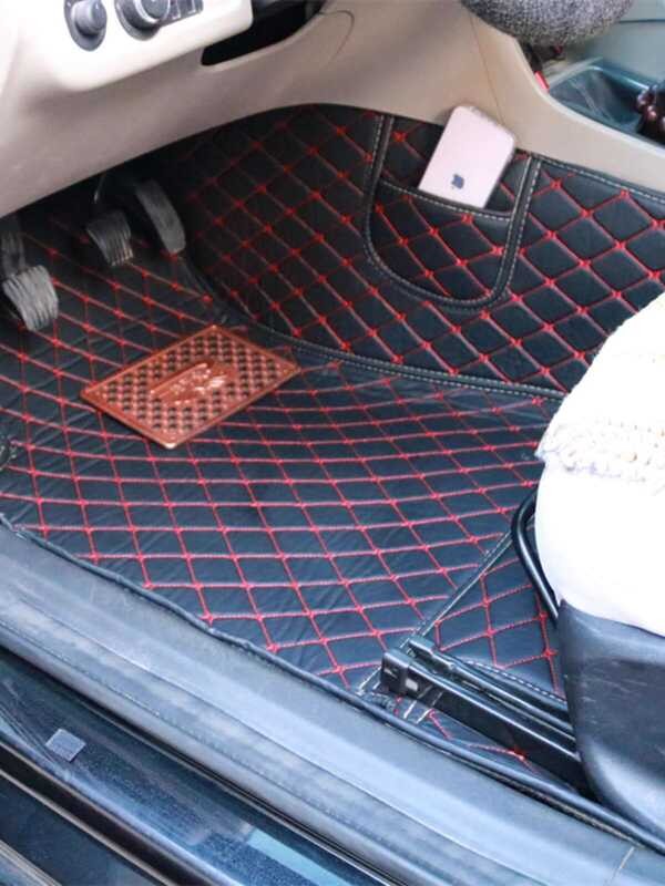 co The driver or driver's seat is equipped with a single driver's foot ...