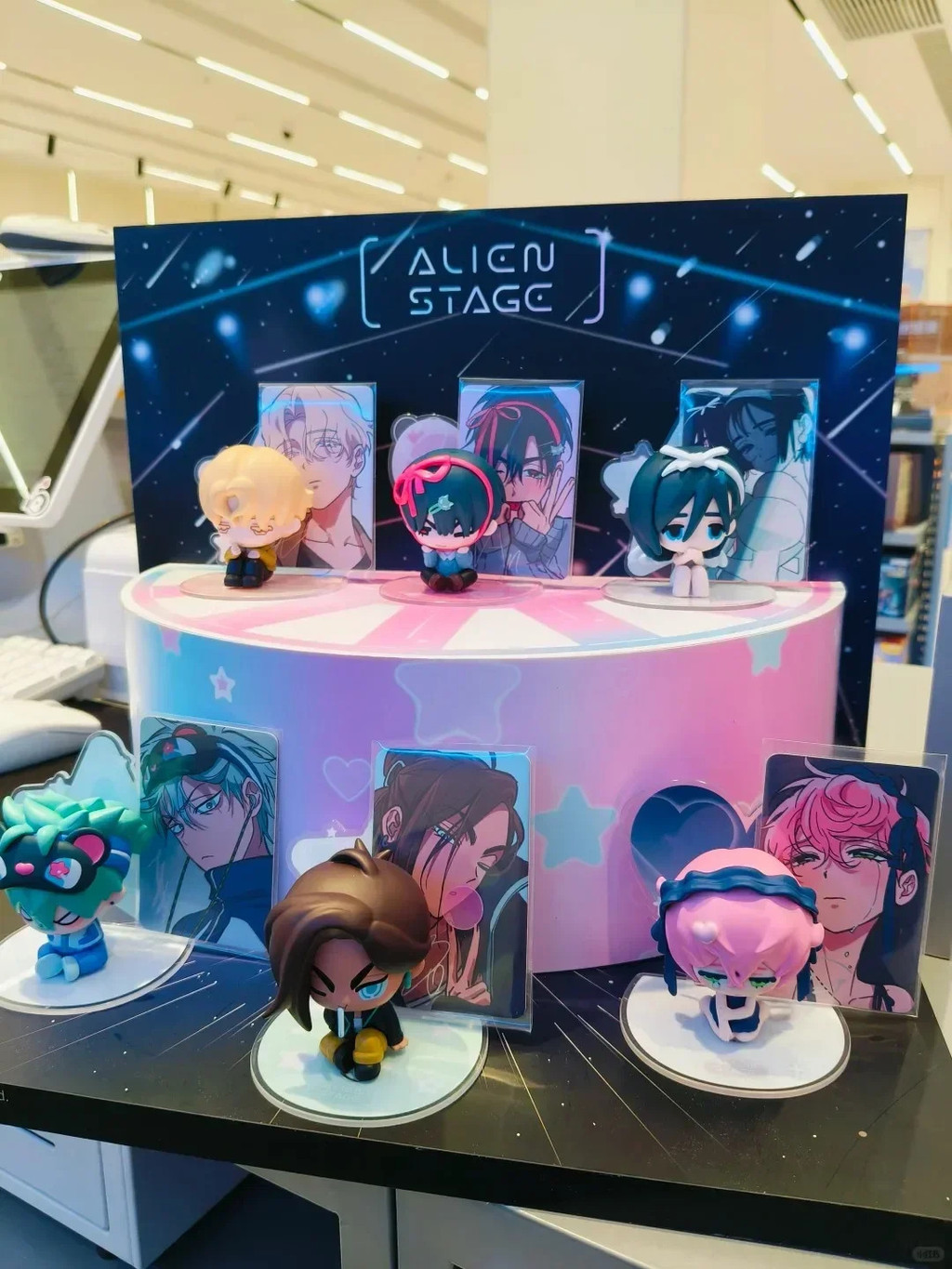 [Ready Stock] Alien Stage Series Blind Box Toys Action Figures 100% ...