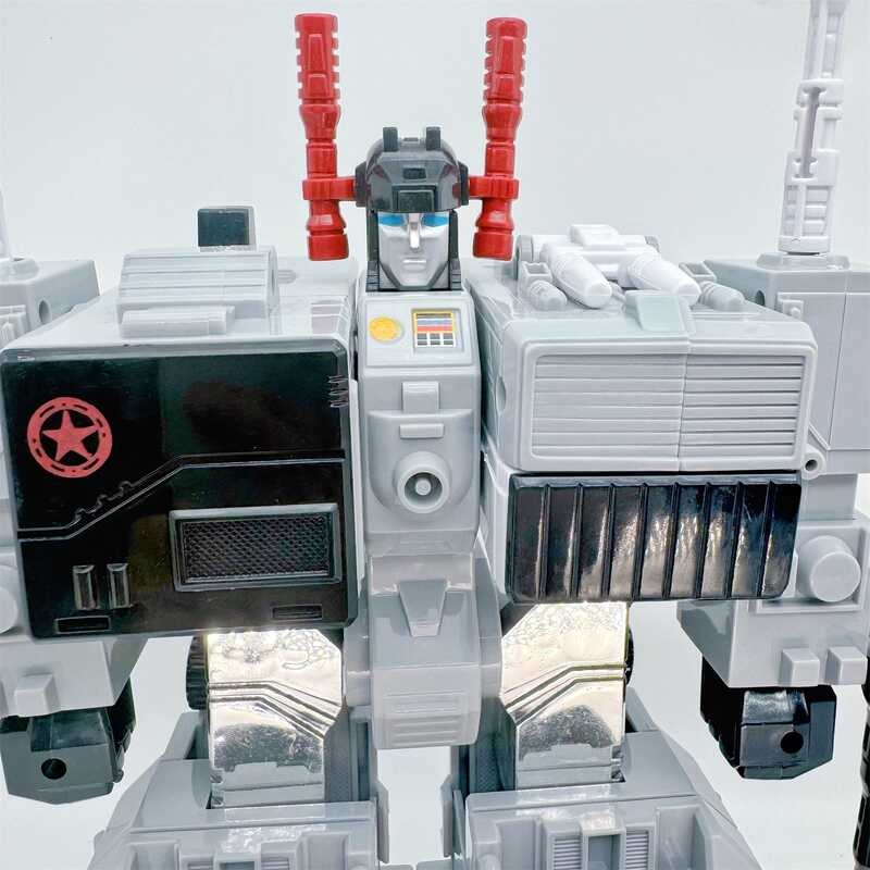 3 Change G1 Transformation Base Metroplex Fighters KO Ver Action Figure ...
